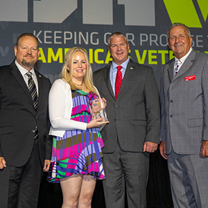 DAV honors exceptional VA employees with National Commander’s Awards - DAV